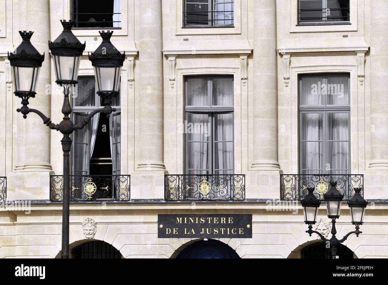 Ministère de justice hi-res stock photography and images - Alamy