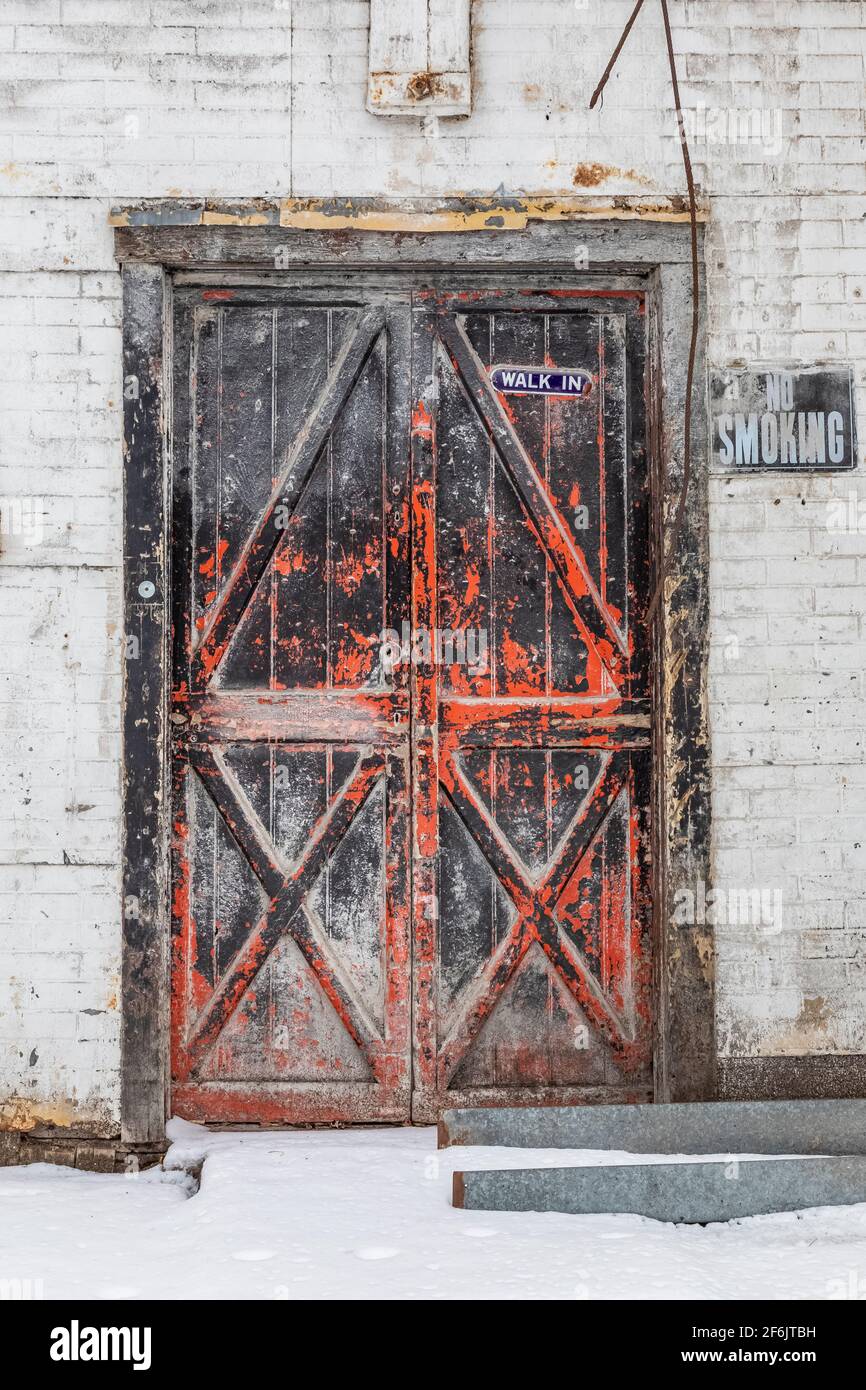 Feed store old hi-res stock photography and images - Alamy