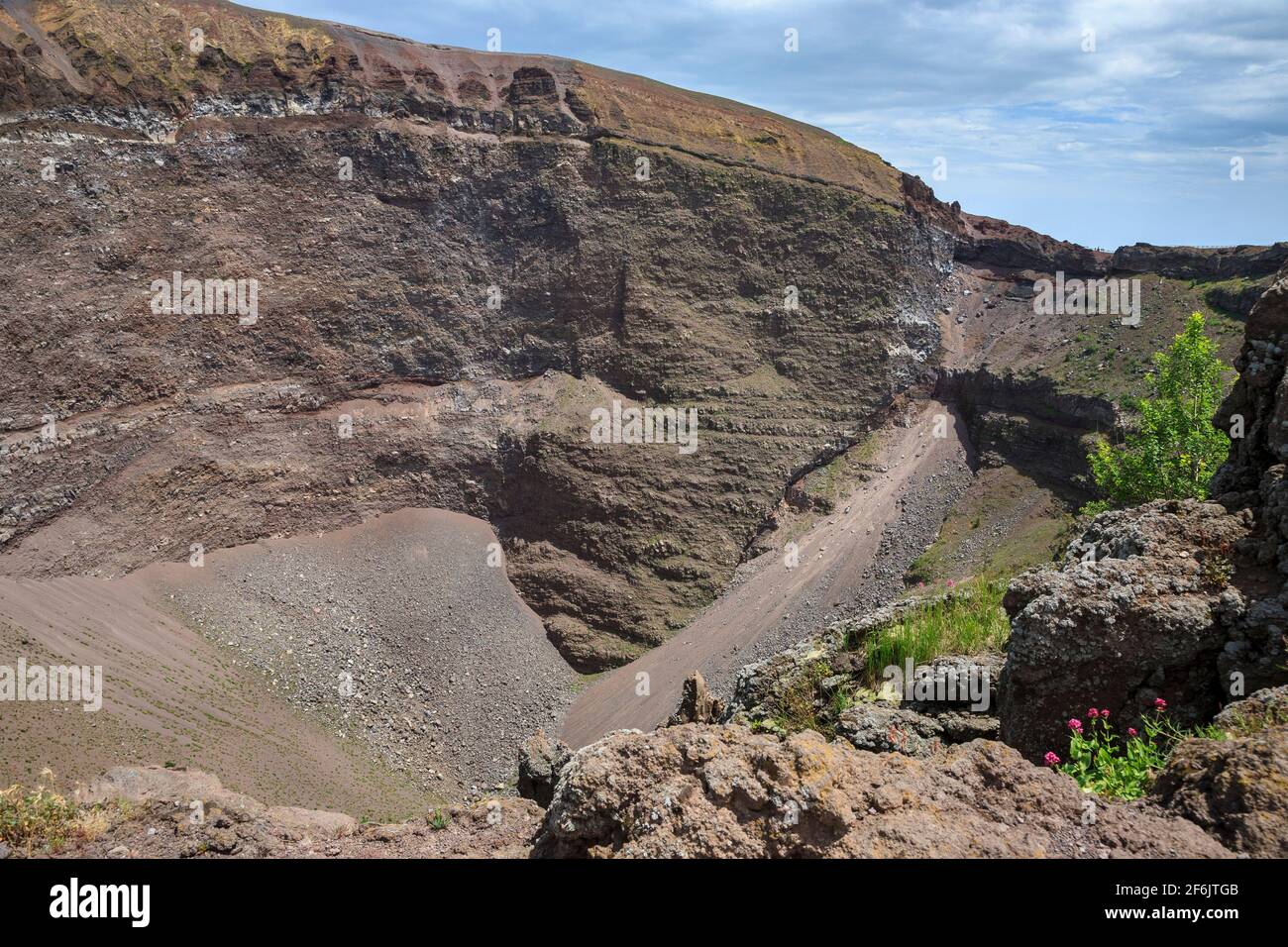 Ash caldera hi-res stock photography and images - Alamy