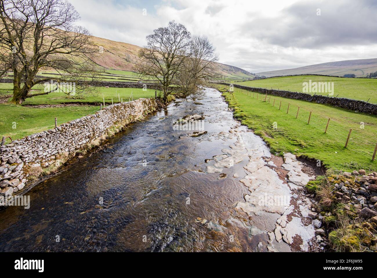 River Skirfafre from Halton Gill Bridge Stock Photo - Alamy