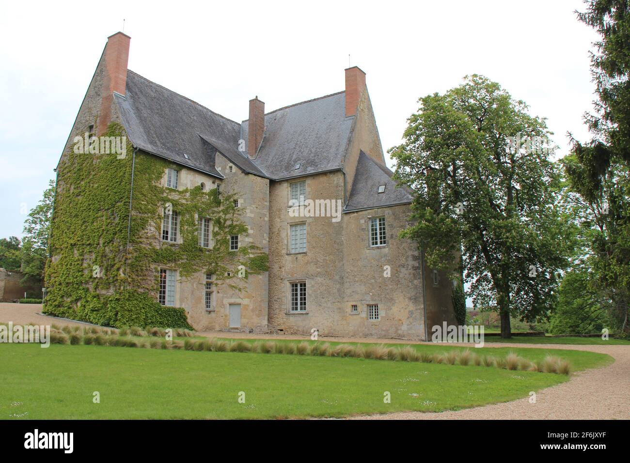 mansion (balzac museum) in saché (france Stock Photo - Alamy