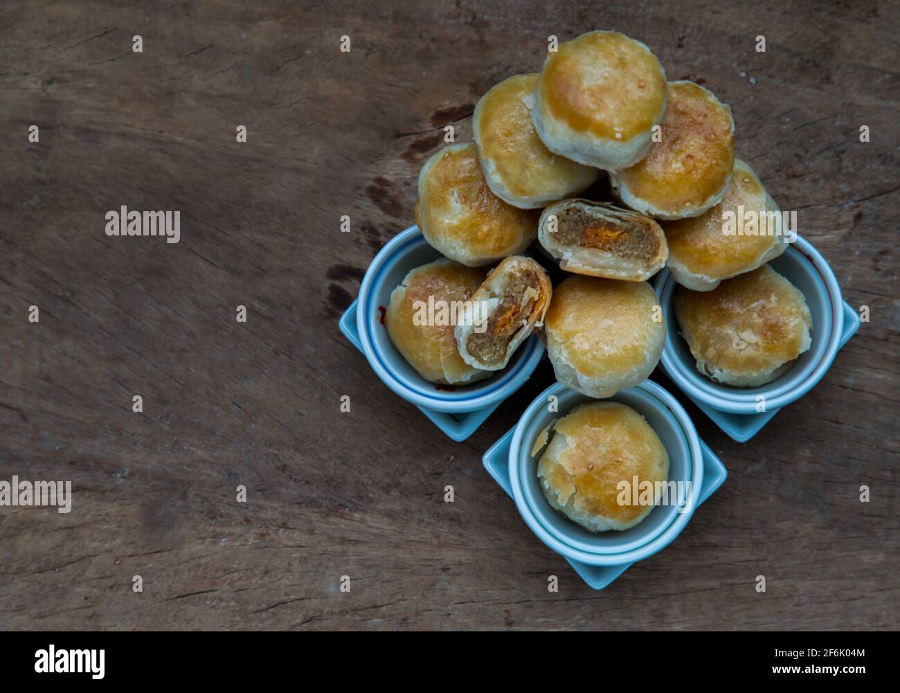 Chinese taro paste hi-res stock photography and images - Alamy