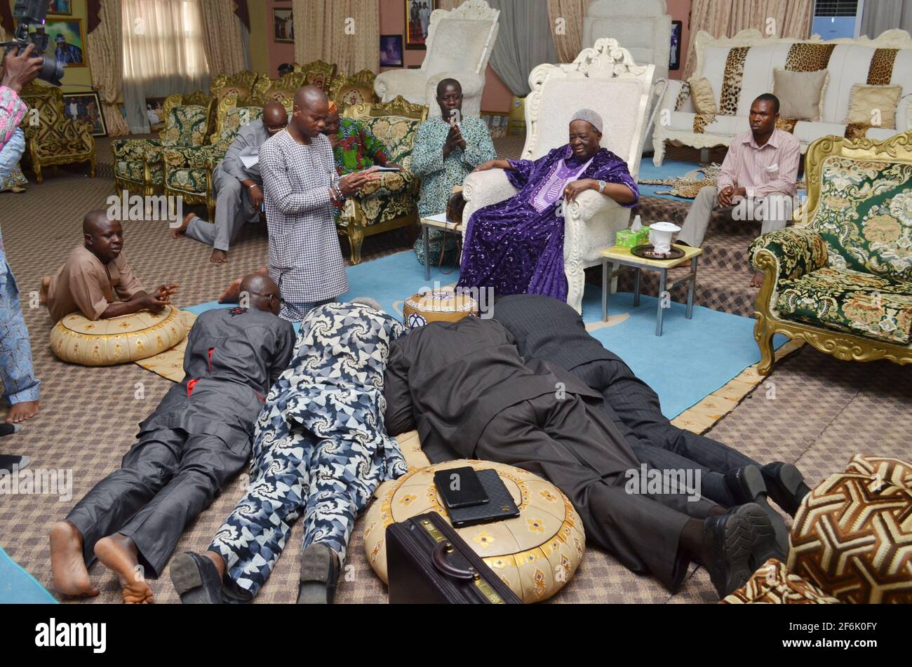 Oba okunade sijuwade hi-res stock photography and images - Alamy