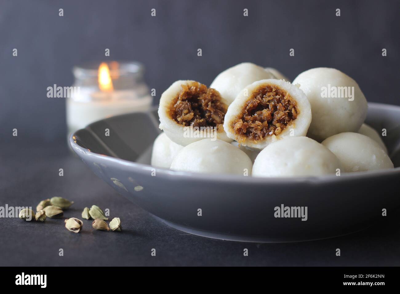 Jaggery dessert sri lanka hi-res stock photography and images - Alamy