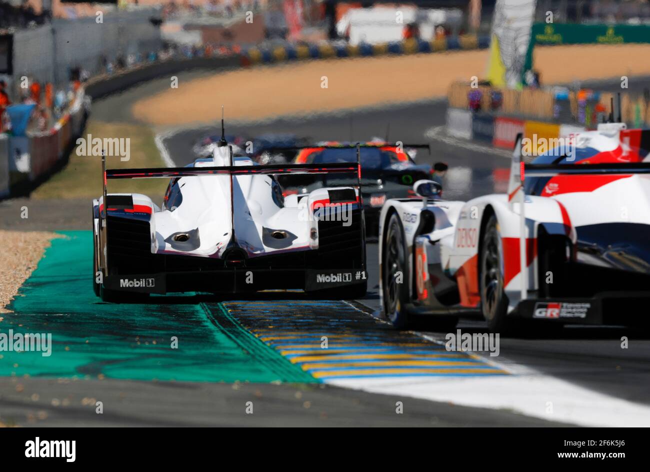 01 JANI Neel (che), TANDY Nick (gbr), LOTTERER André (ger), Porsche 919 ...