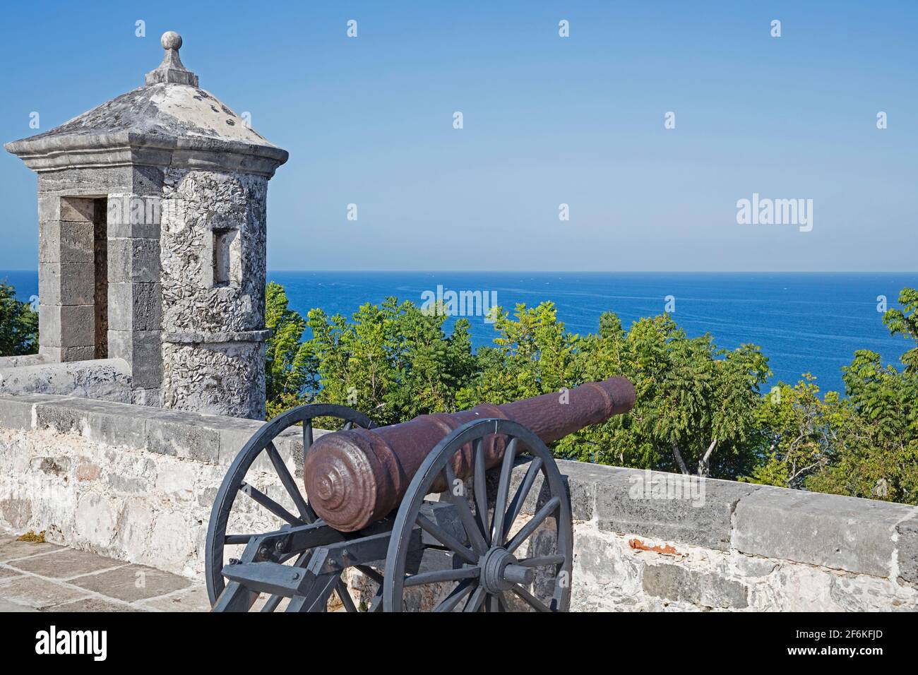 Watchtower and old cannon at 18th century colonial Fuerte de San Miguel ...