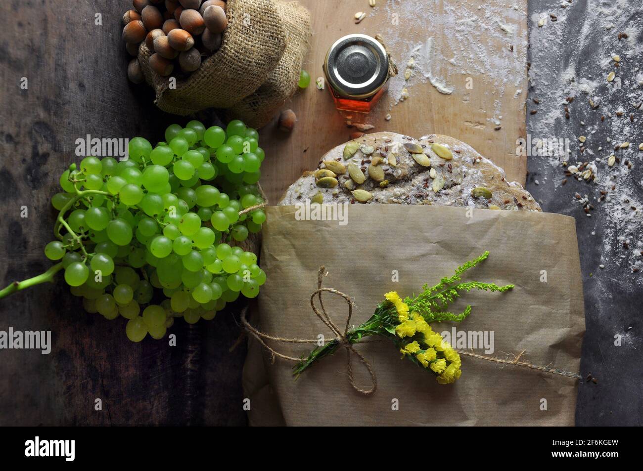 Packaged seed hi-res stock photography and images - Alamy