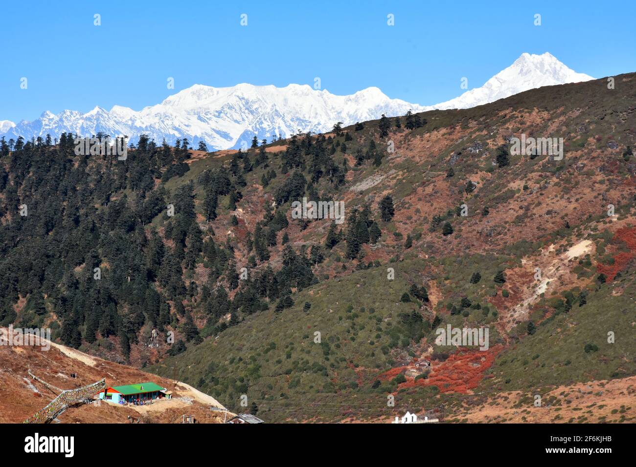 Panoramic and Majestic view of mount Kanchenjunga from sikkim Stock ...