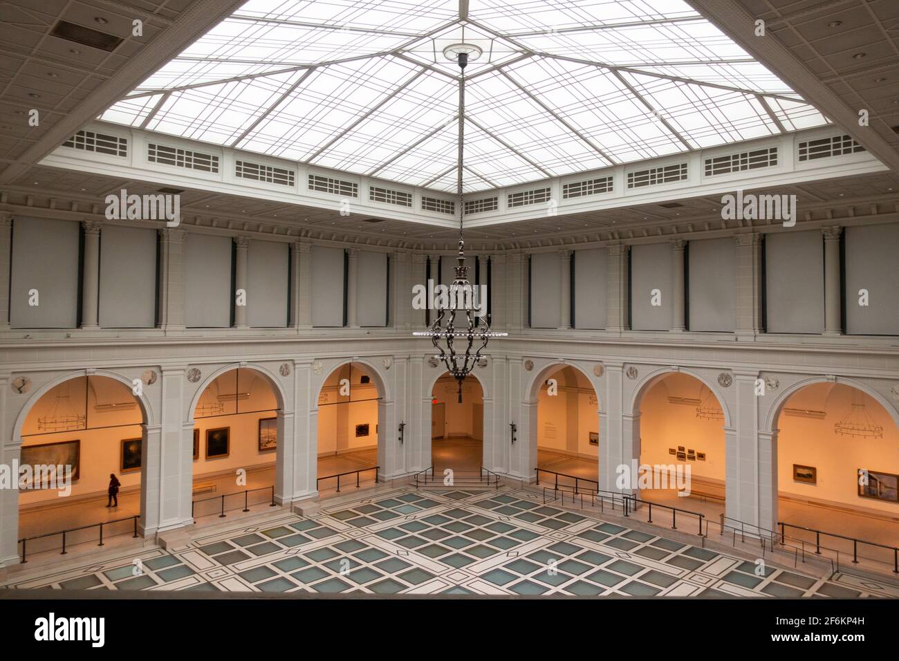 Courtyard in the Brooklyn Museum of Art NYC Stock Photo - Alamy