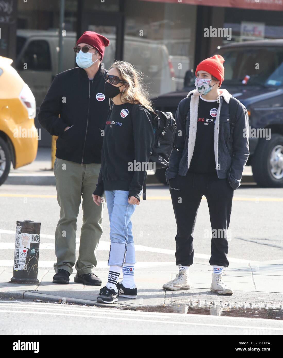 New York - NY - 11/03/2020 - Sarah Jessica Parker and Matthew Broderick ...