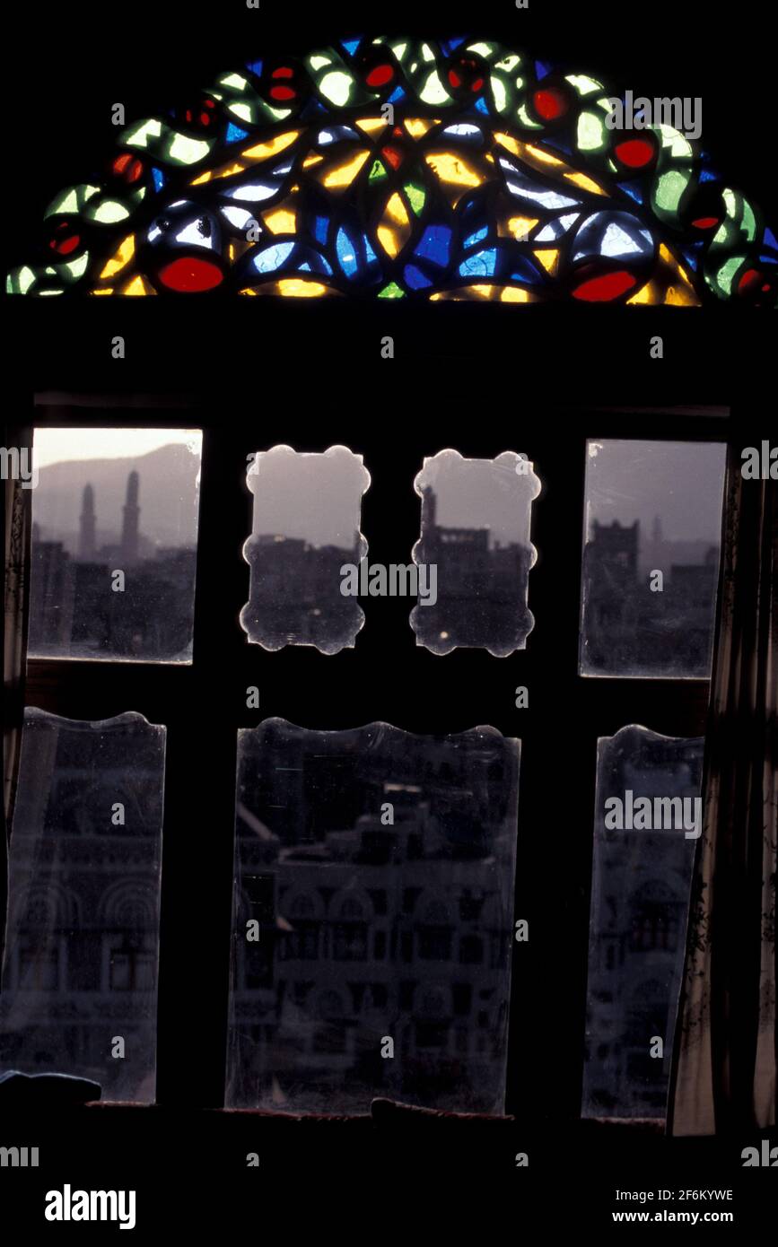 Sanaʽa skyline from a Qamariah window, the Old City, Sanaa, Yemen Stock ...