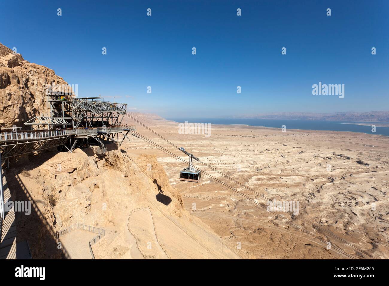 Israel, Masada, cable leading up to the remote table-top site ruins of ...
