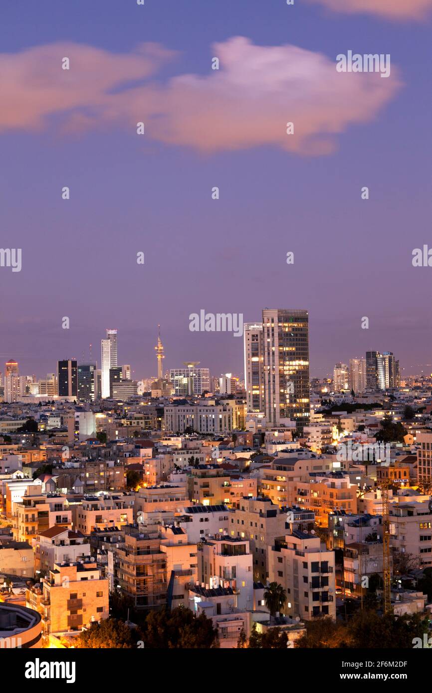 Cosmopolitan cities hi-res stock photography and images - Alamy