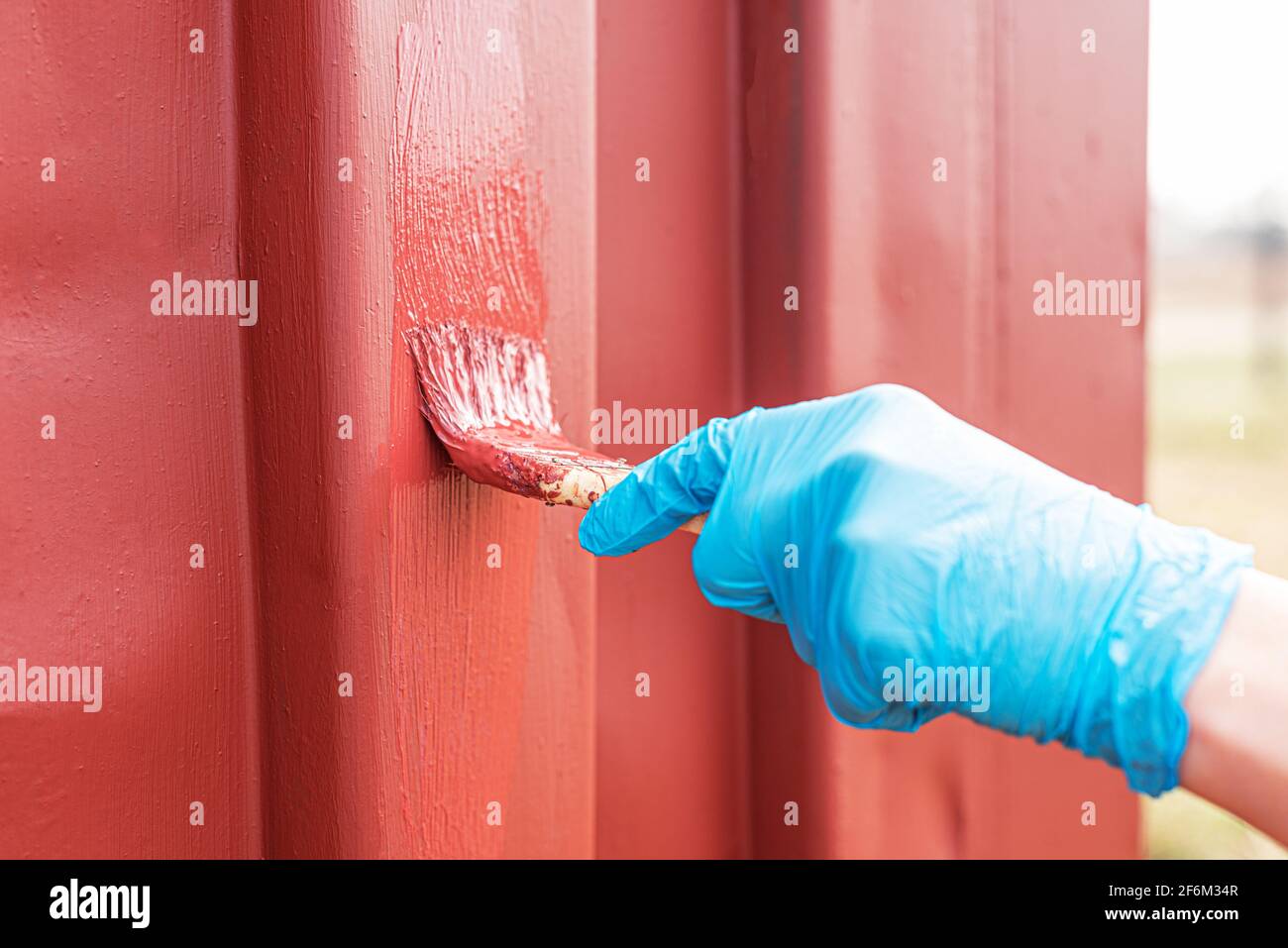 Hand coating hi-res stock photography and images - Alamy