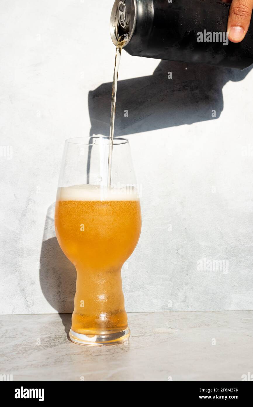 Beer glass type hi-res stock photography and images - Alamy