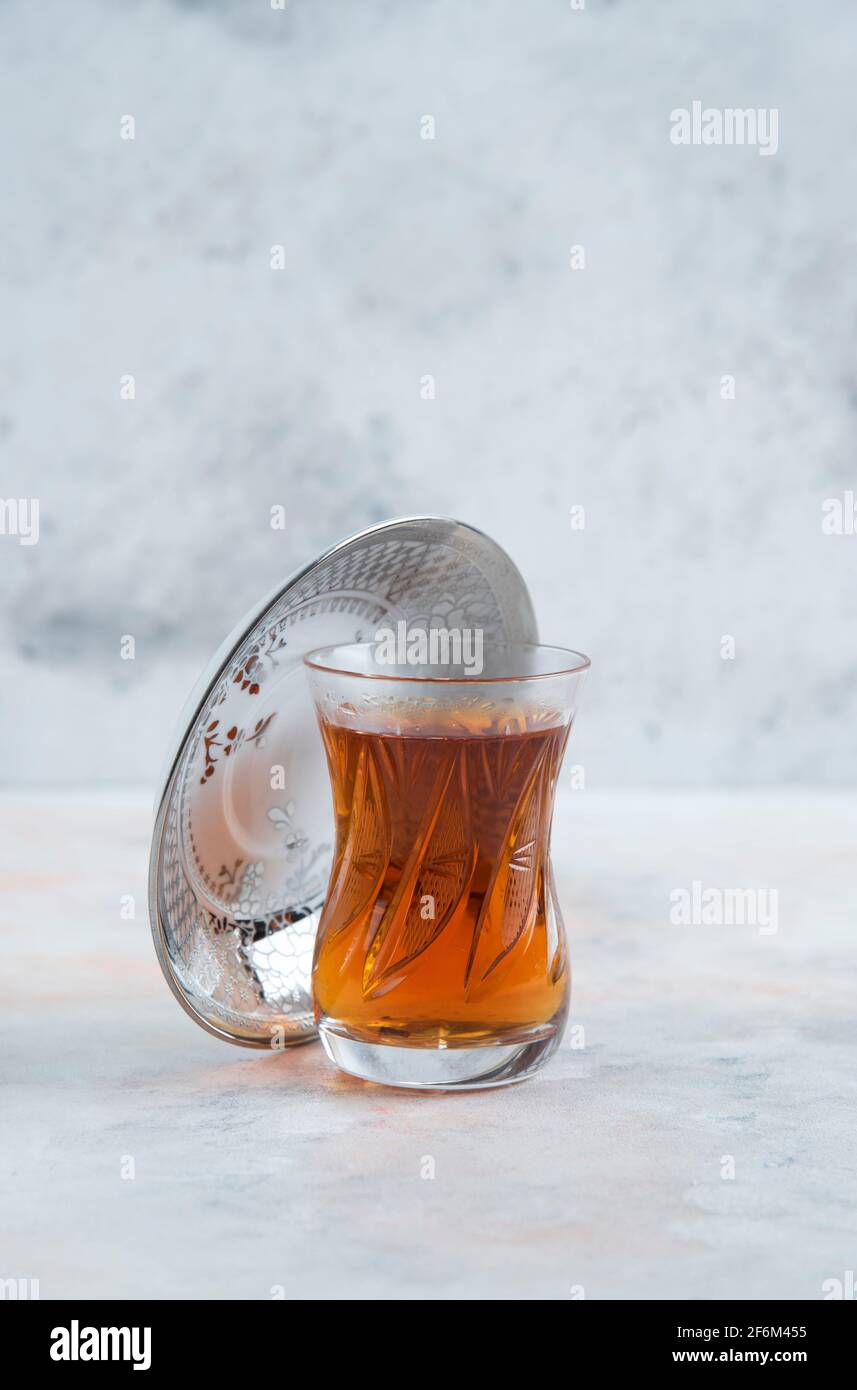 Photo on top glass hi-res stock photography and images - Alamy