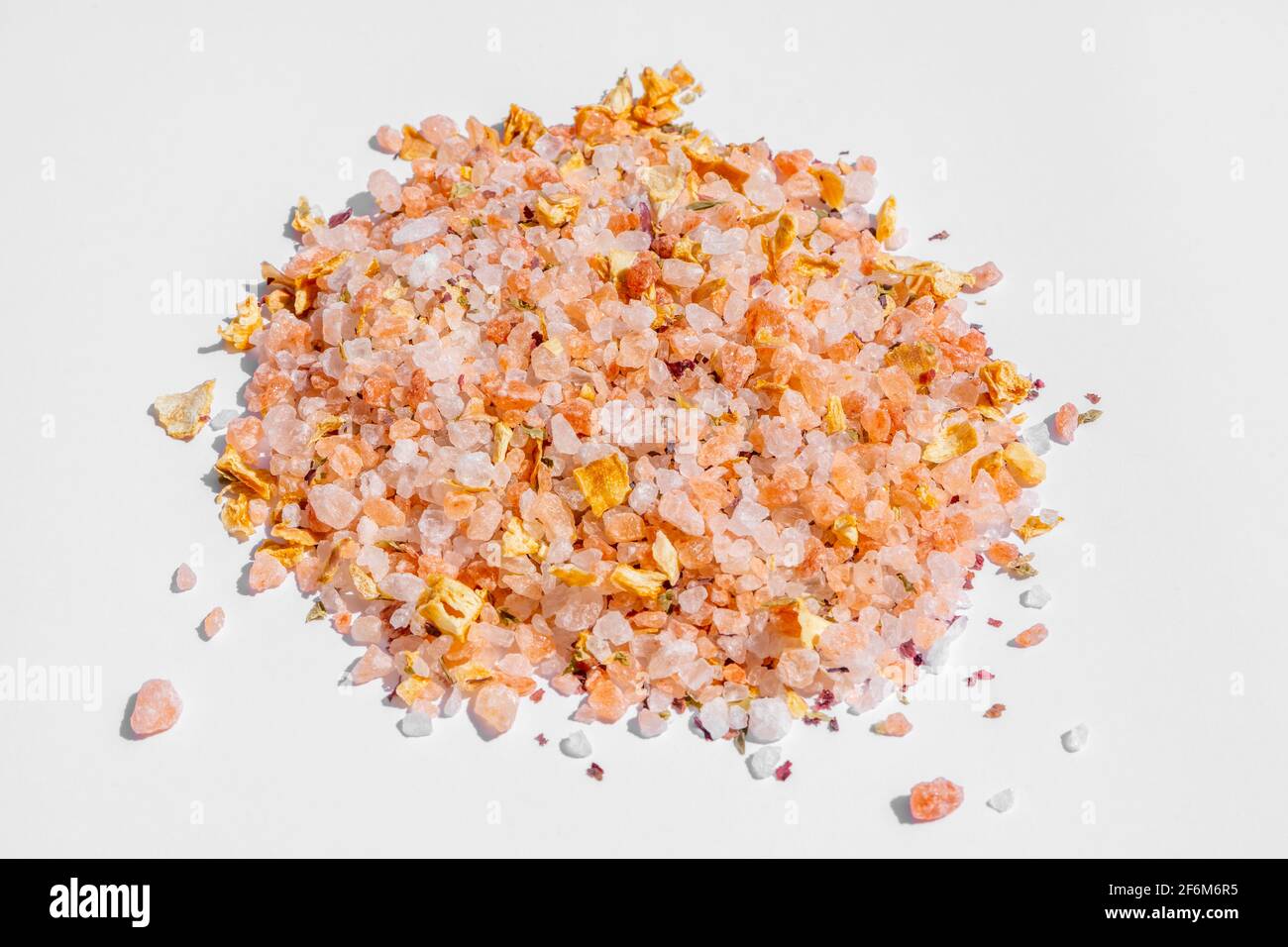 Himalayan crystal tibetan salt with spices isolated on white background ...
