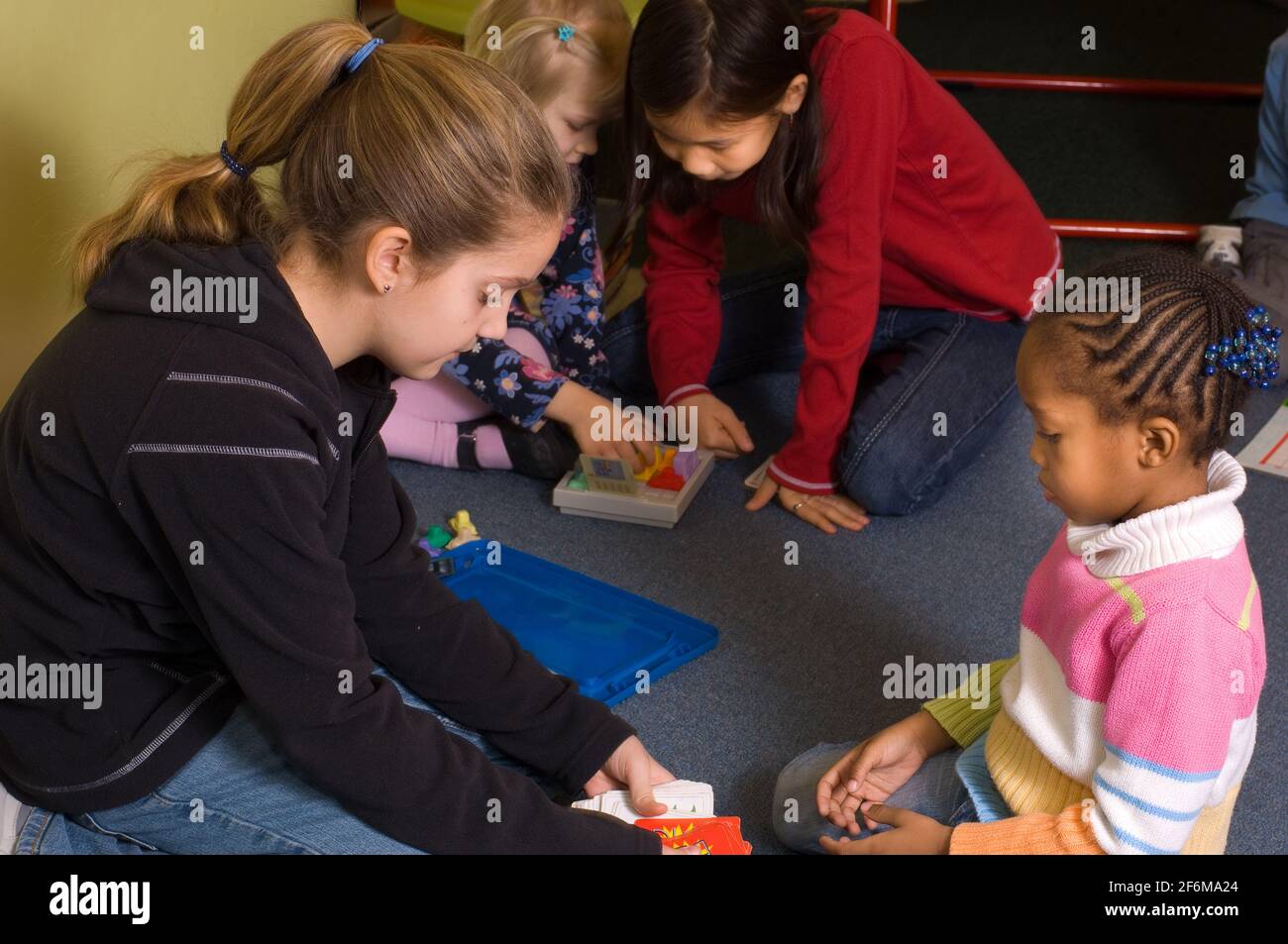 Independent elementary school Grade 4 and Kindergarten buddies Stock ...