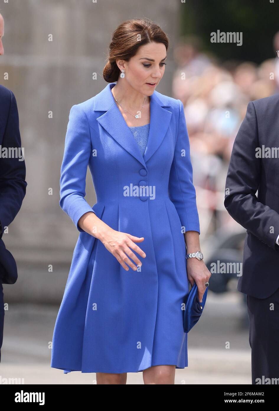Kate middleton sad hi-res stock photography and images - Alamy