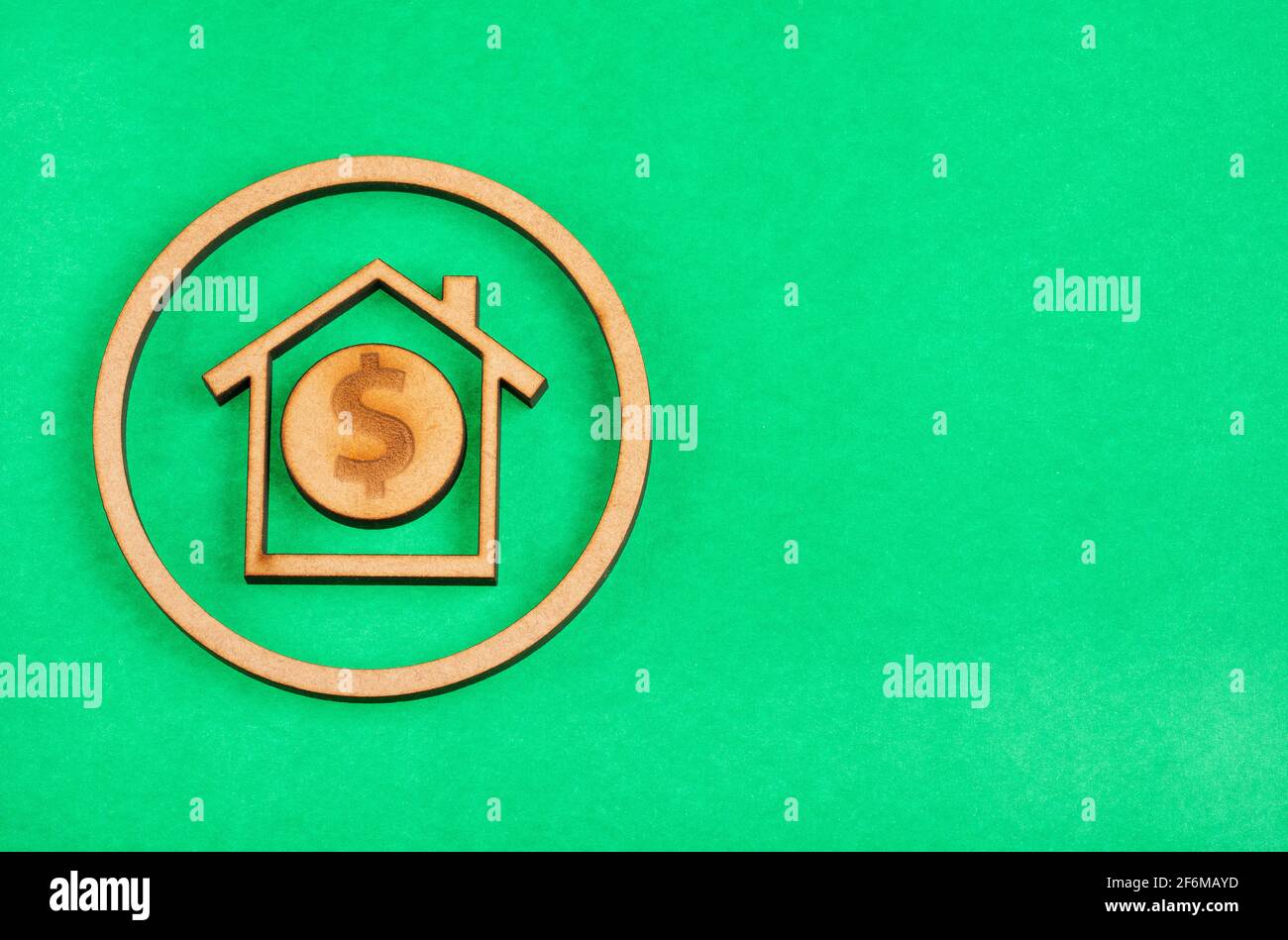 Purchase and sale of housing - Green background Stock Photo - Alamy