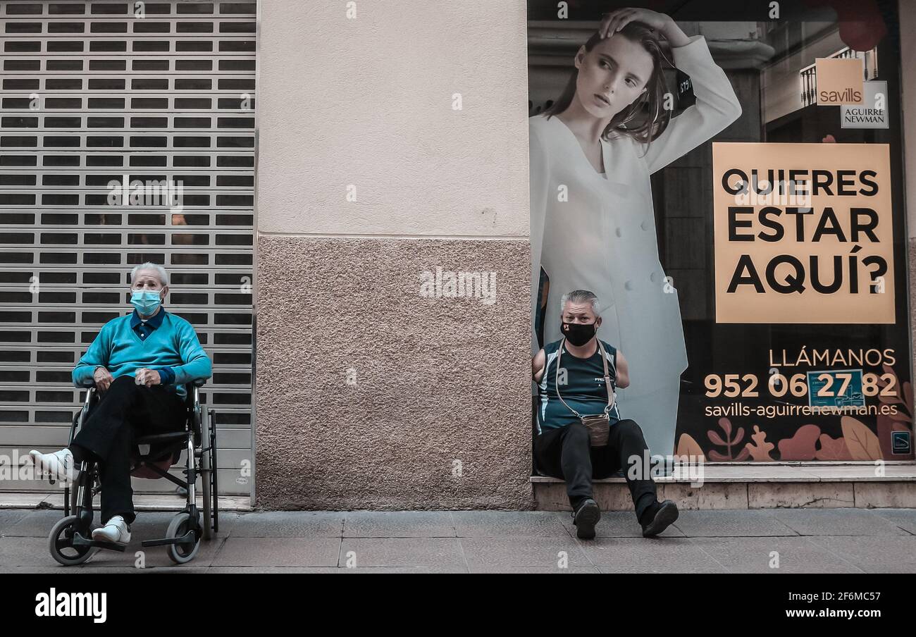 Man without arms hi-res stock photography and images - Alamy