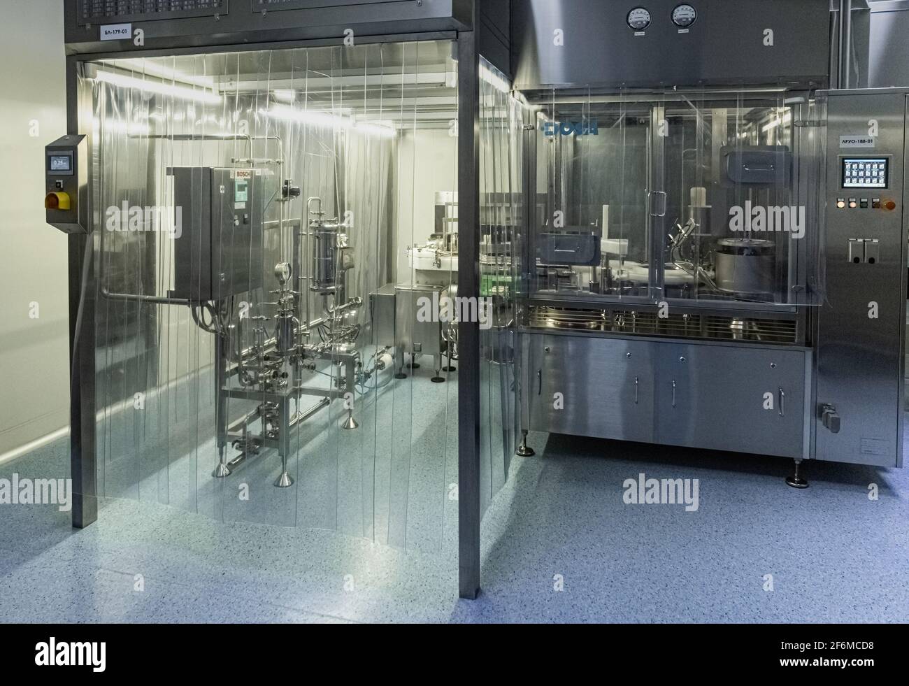 Chemical Solution Bottles High Resolution Stock Photography and Images ...