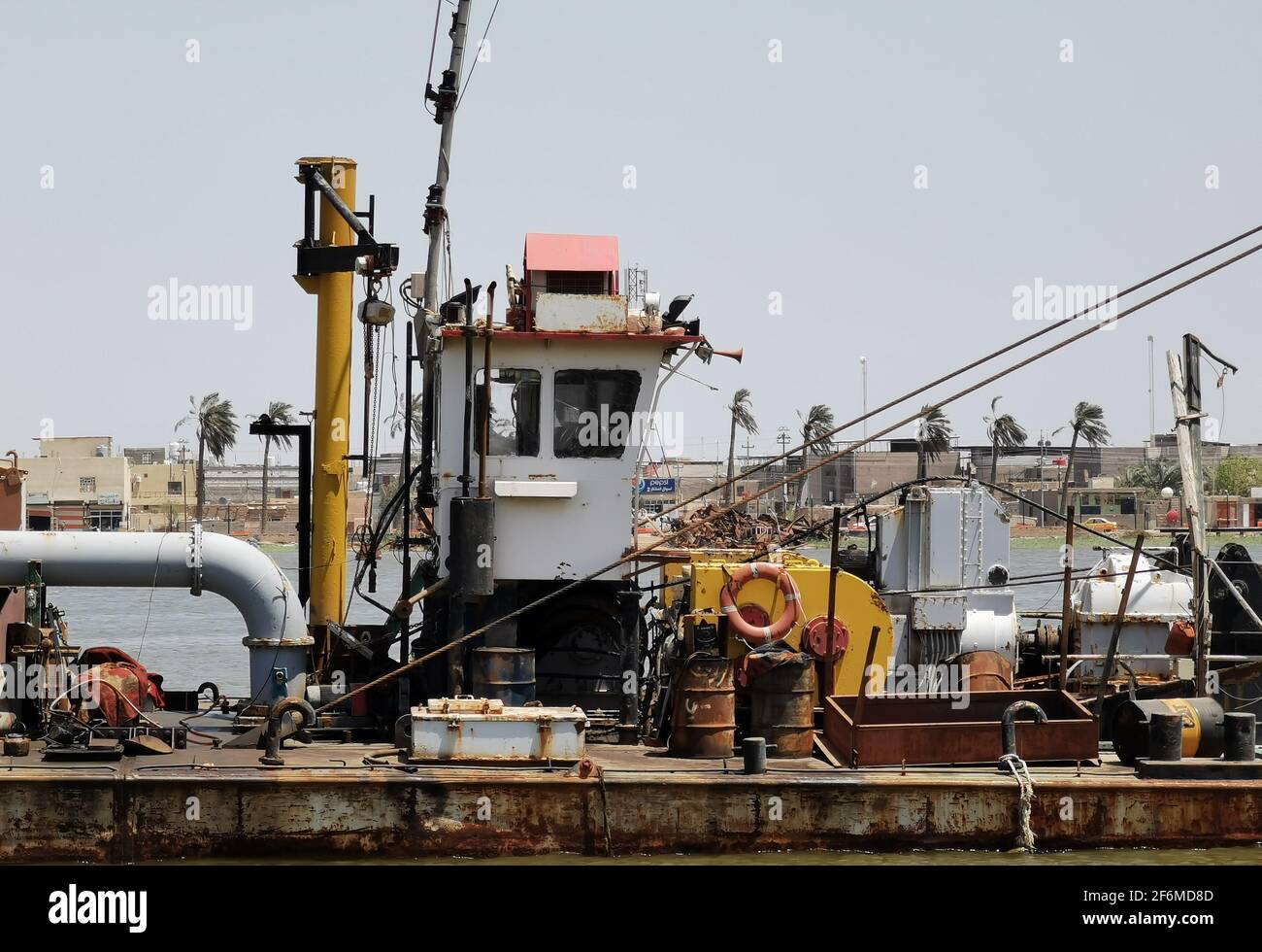 basra, Iraq - april 27, 2018: photo of boat in the river in basra city ...