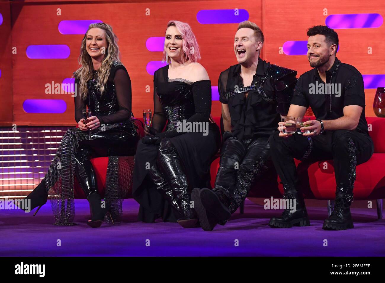 EDITORIAL USE ONLY Steps members (left to right) Faye Tozer, Lee ...