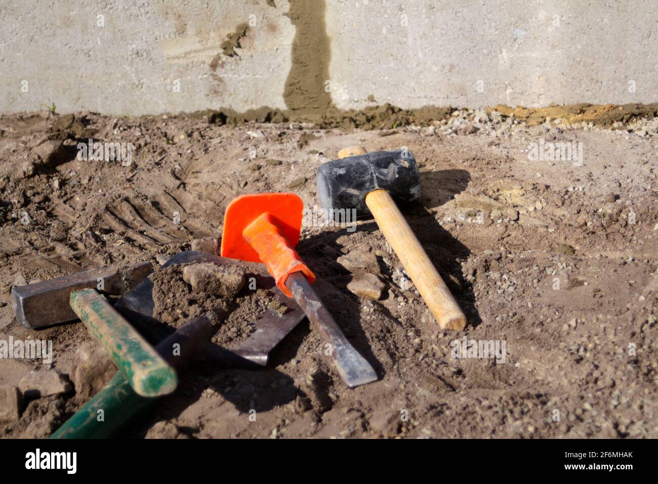 Mallet and chisel hi-res stock photography and images - Alamy