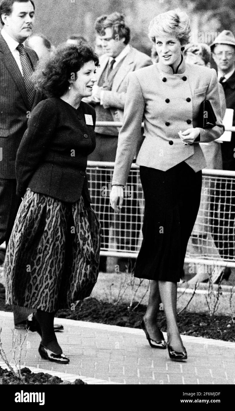 PRINCESS DIANA AND BODY SHOP OWNER ANITA RODICK DURING HER VISIT TO THE ...