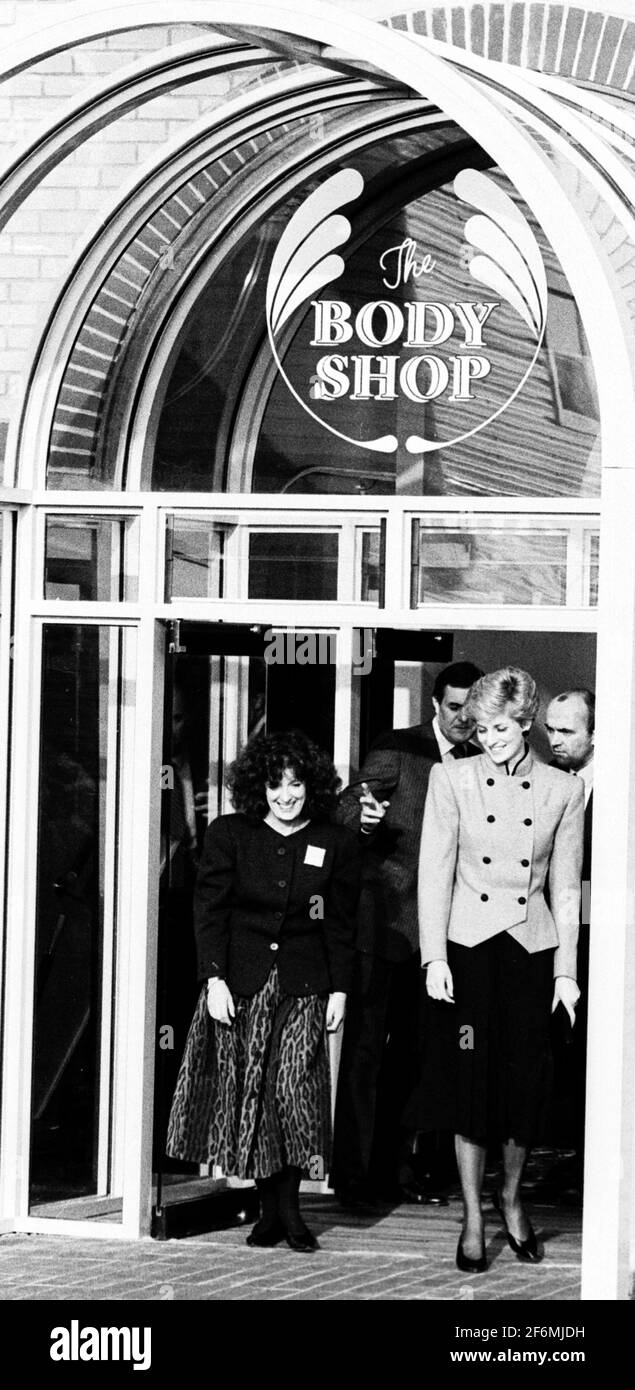 PRINCESS DIANA AND BODY SHOP OWNER ANITA RODICK DURING HER VISIT TO THE ...