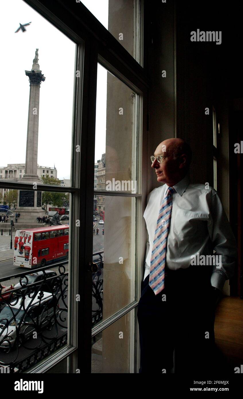 SIR CLIVE SINCLAIR'S FLAT IN TRAFALGAR SQ.8/11/04 PILSTON Stock Photo ...