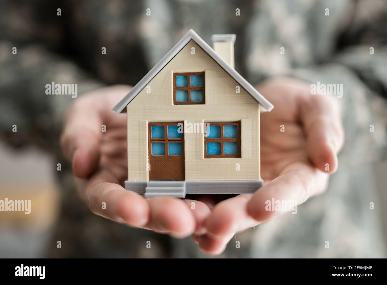 Military army home house hi-res stock photography and images - Alamy