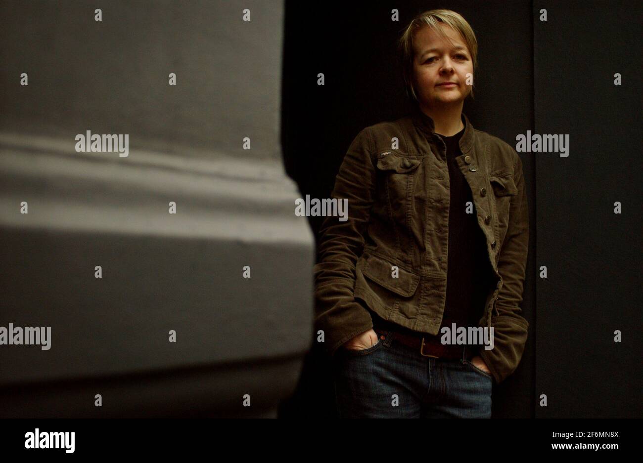 THE WRITER SARAH WATERS,LONDON 29/3/07 TOM PILSTON Stock Photo - Alamy