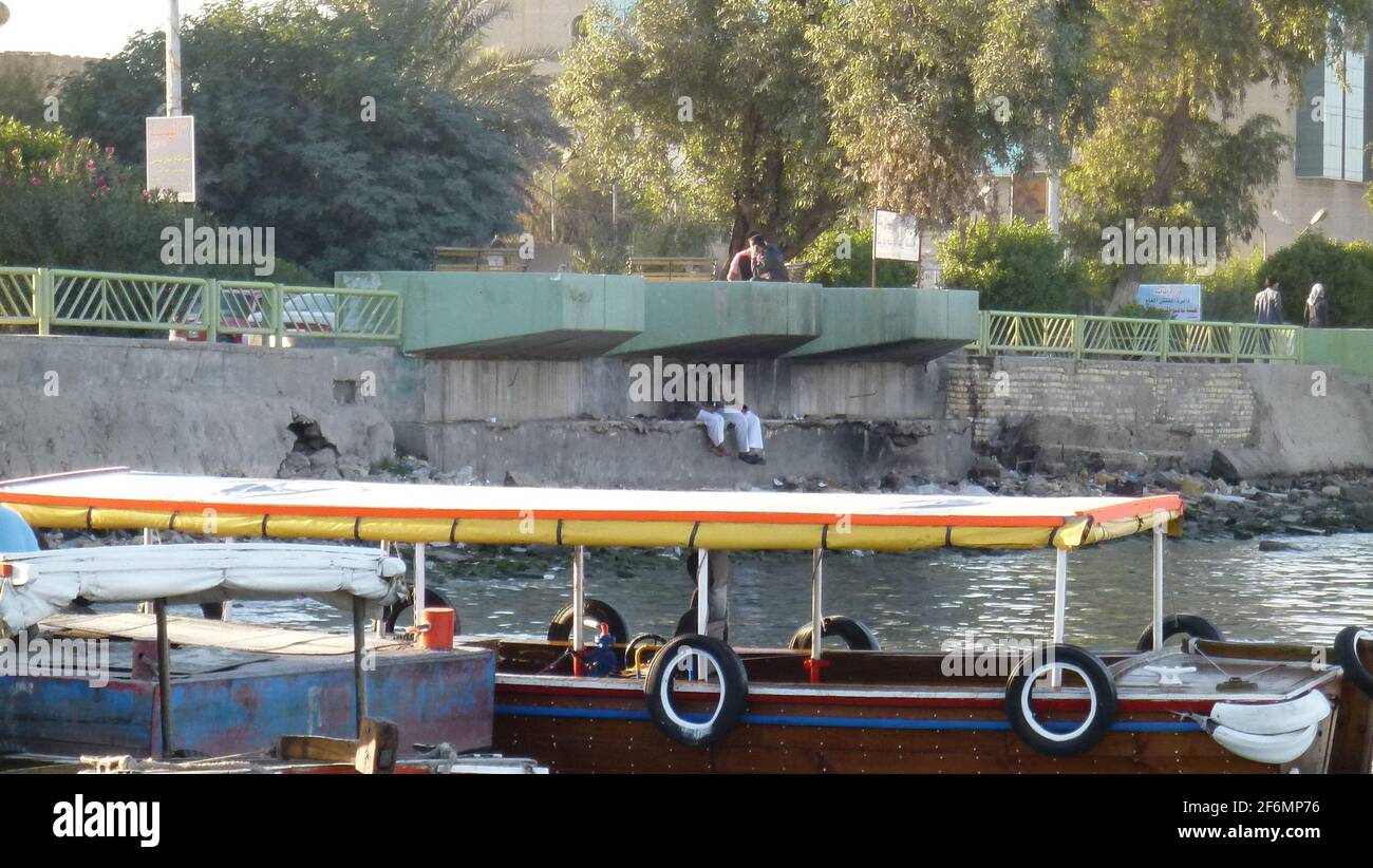 basra, Iraq - april 27, 2018: photo of boat in the river in basra city ...