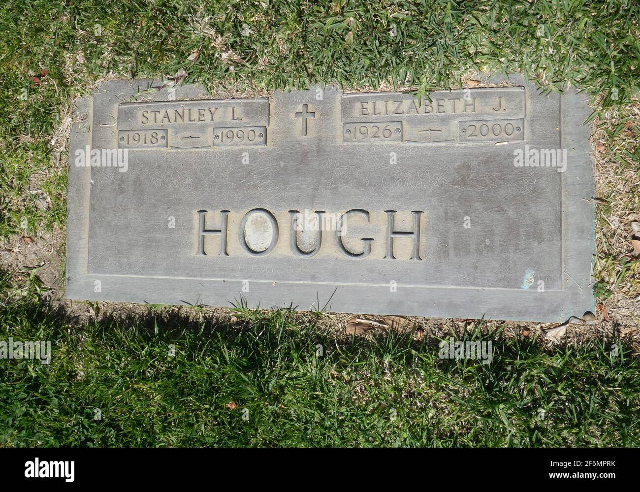 Culver City, California, USA Actress Jean Peters Grave and Producer ...