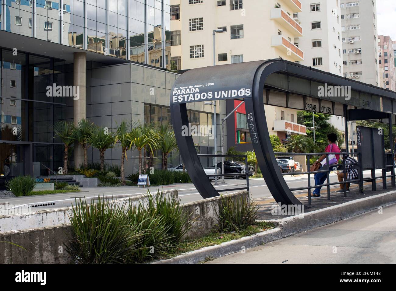 Sao paulo bus stop hi-res stock photography and images - Alamy