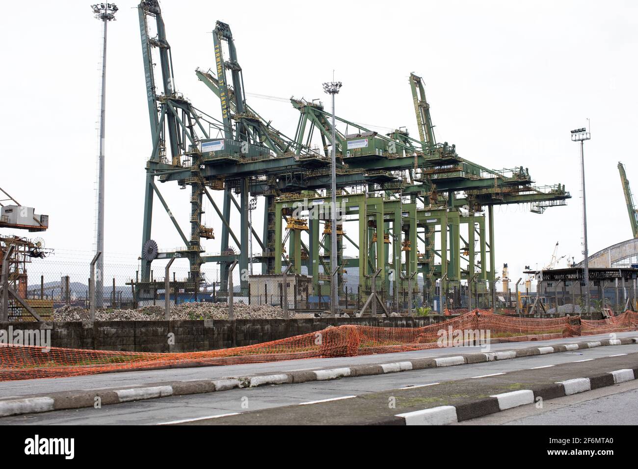 port dock harbor city santos Brazil cargo Stock Photo - Alamy