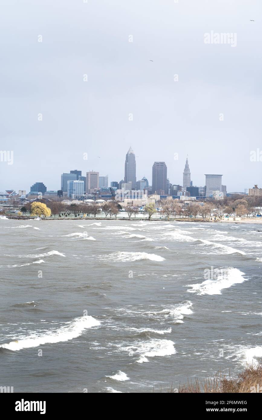 Cleveland edgewater park winter hi-res stock photography and images - Alamy