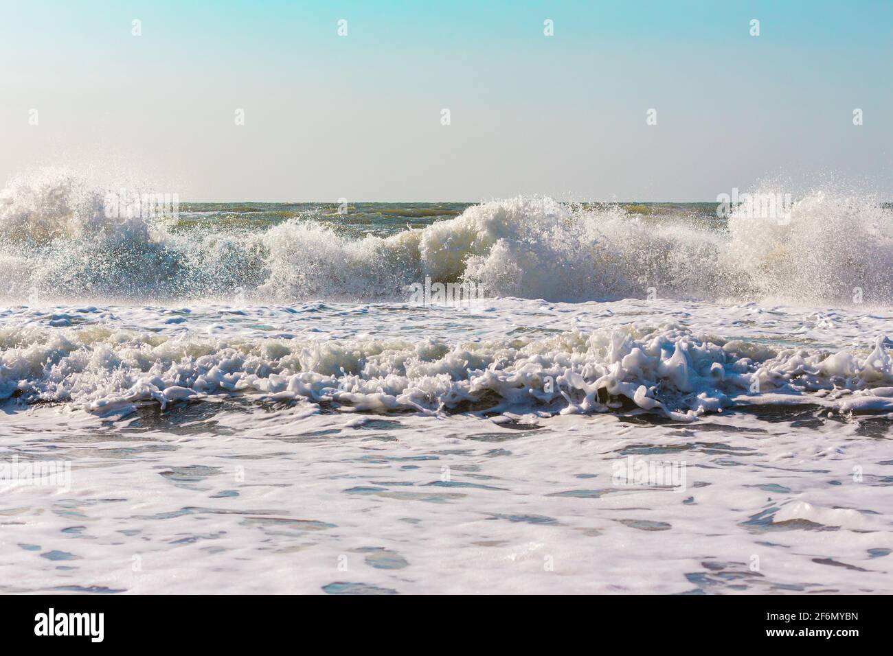 Seawaves hi-res stock photography and images - Alamy