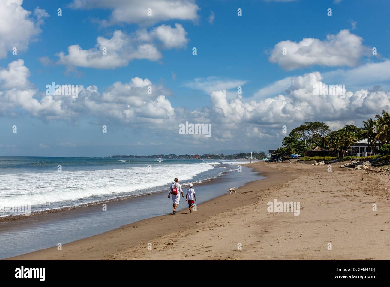 Batu Belig beach (Pantai Batu Belig), Badung, Bali, Indonesia. Grey ...