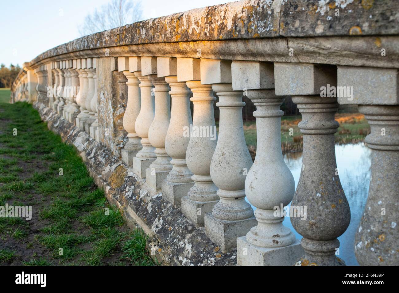 Bladon stone hi-res stock photography and images - Alamy