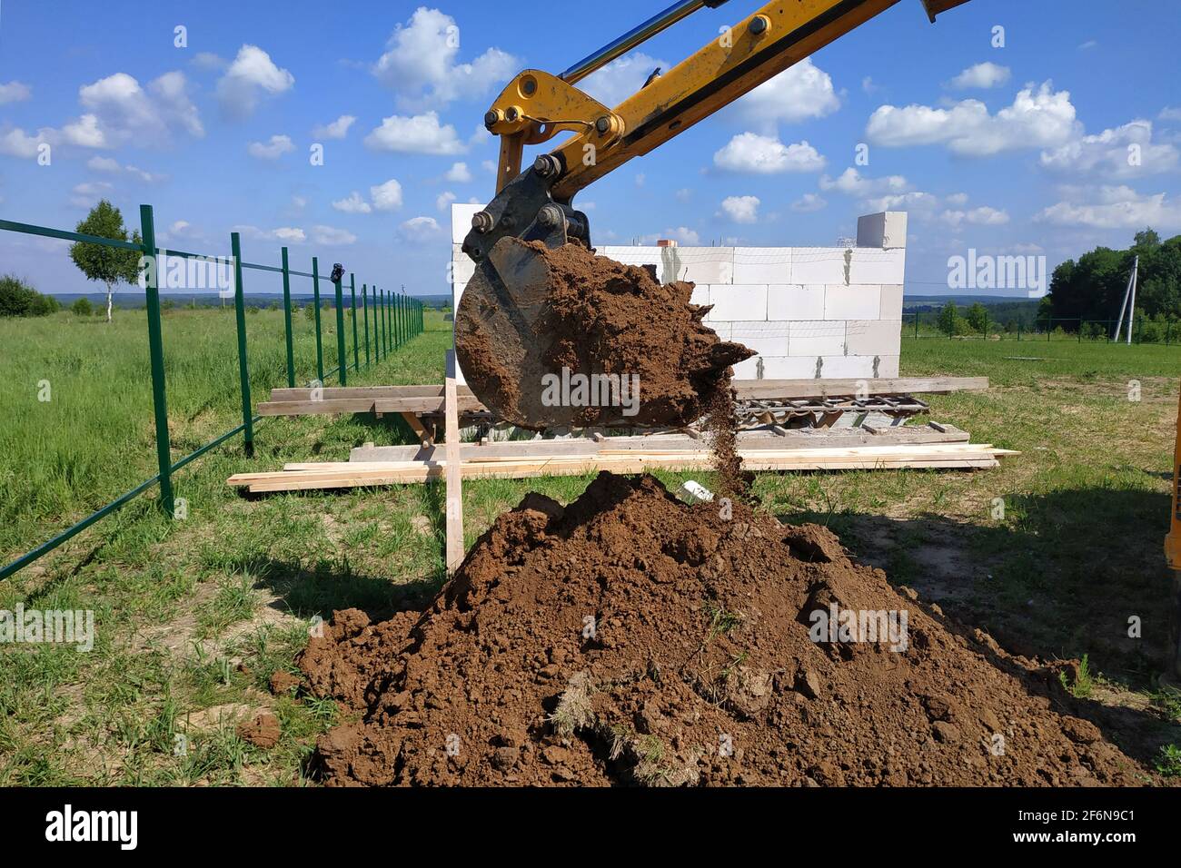 Trench fill hi-res stock photography and images - Alamy