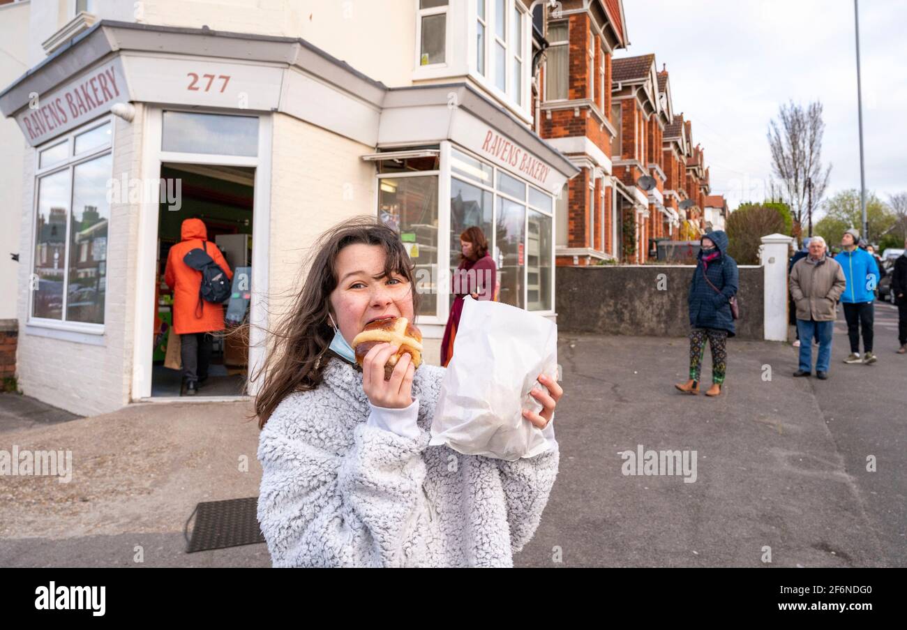 Customer queue bakery uk hi-res stock photography and images - Alamy