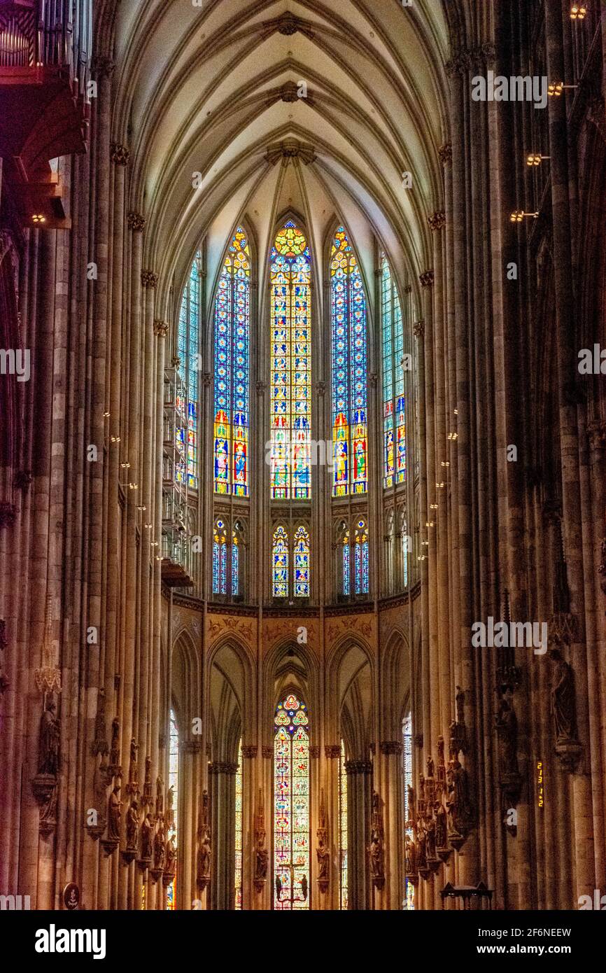 Cologne cathedral interior hi-res stock photography and images - Alamy
