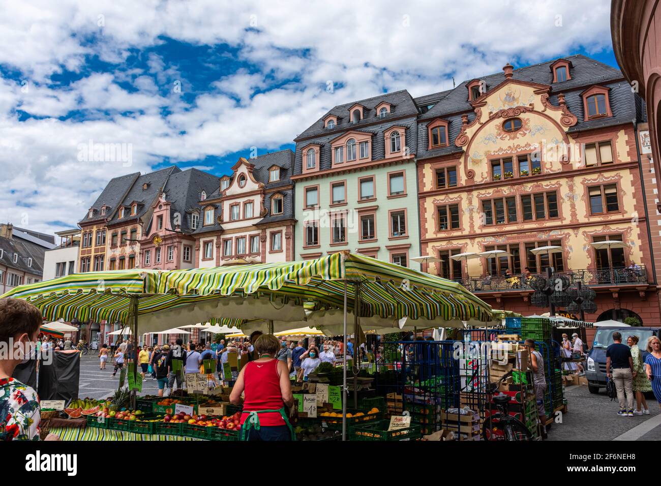 Mainz Germany Market Square High Resolution Stock Photography and ...