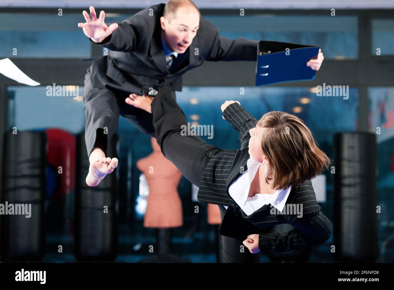 People fighting in business suits hi-res stock photography and images ...