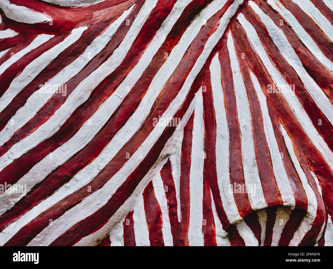 Red and white striped bronze hi-res stock photography and images - Alamy