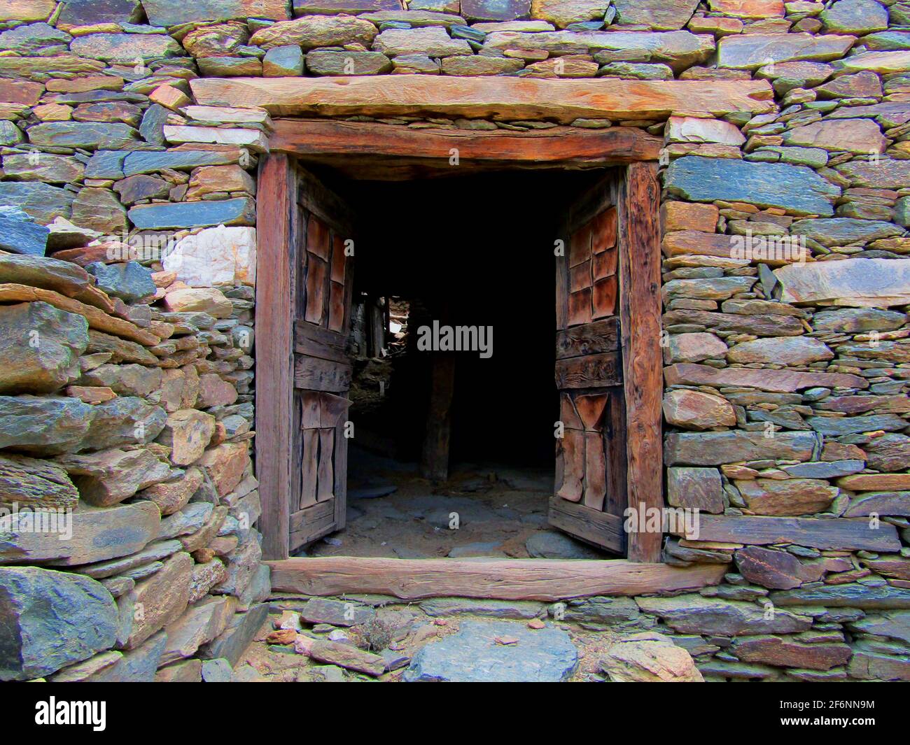 old wrick wall texture in historiocal city jeddah Stock Photo - Alamy