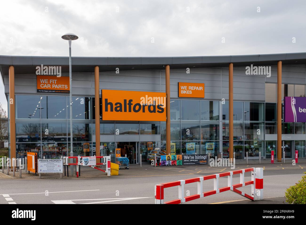 Halfords store uk shop hi-res stock photography and images - Alamy